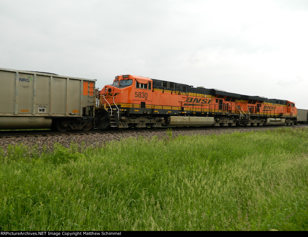 BNSF 5830